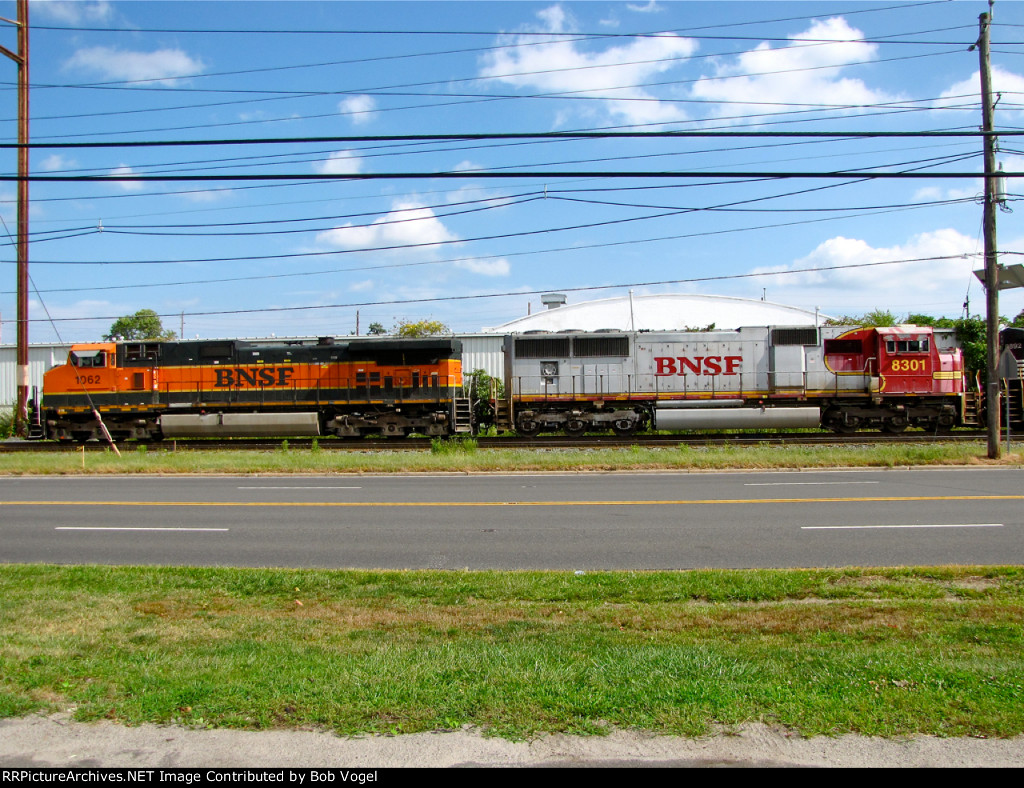 BNSF 1062 and 8301